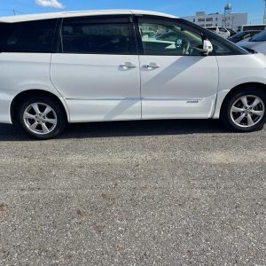 Toyota Estima Hybrid – Carzone